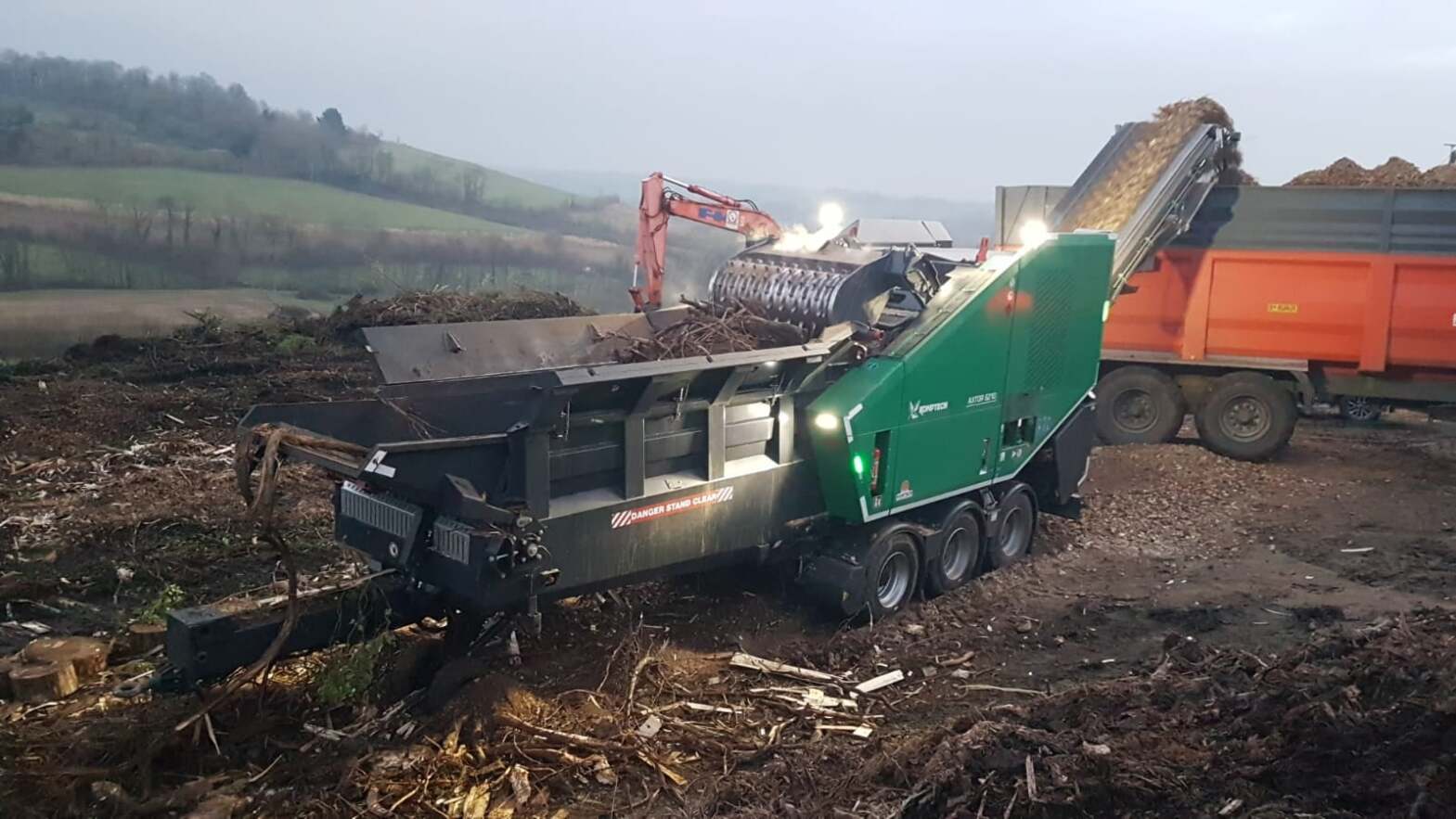 Komptech Axtor -puumurskain-hakkuri | Vimelco